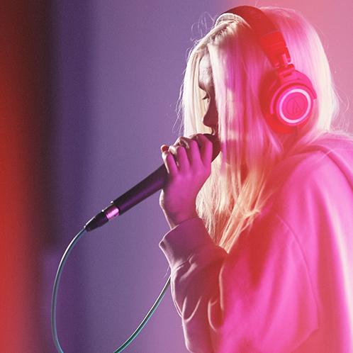 Emily Rowed - 604 Records